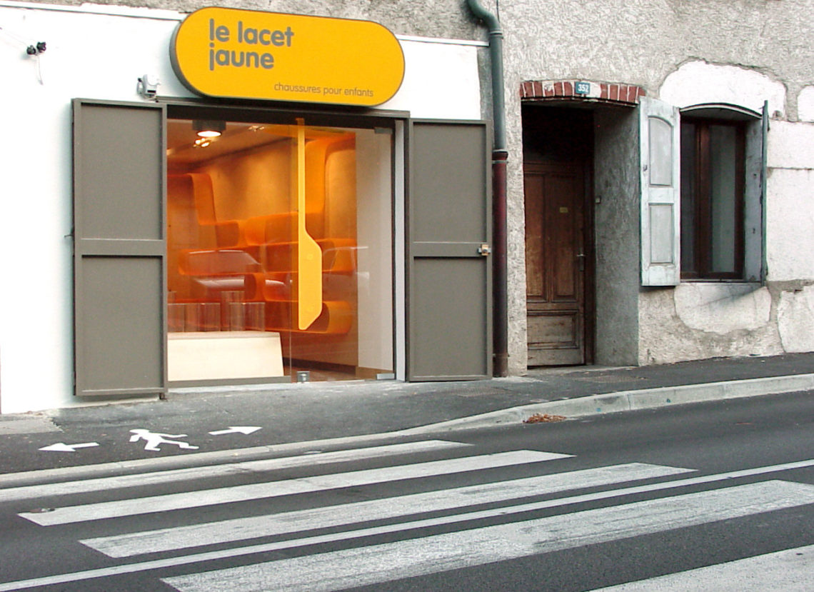 Magasin à chaussures - Crolles