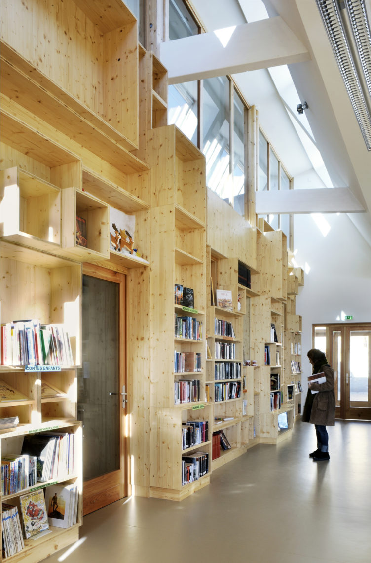 Bibliothèque et salle polyvalente à Duerne