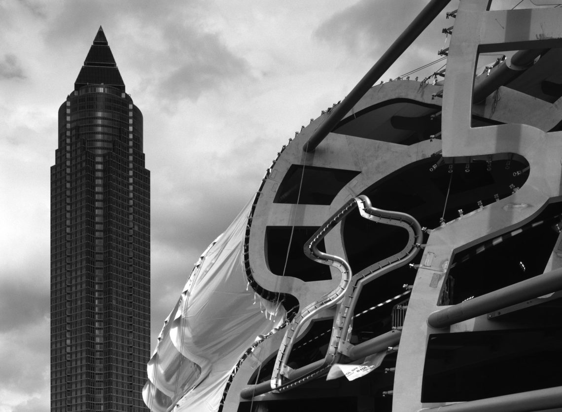 BMW Group IAA 2001 Dynaform