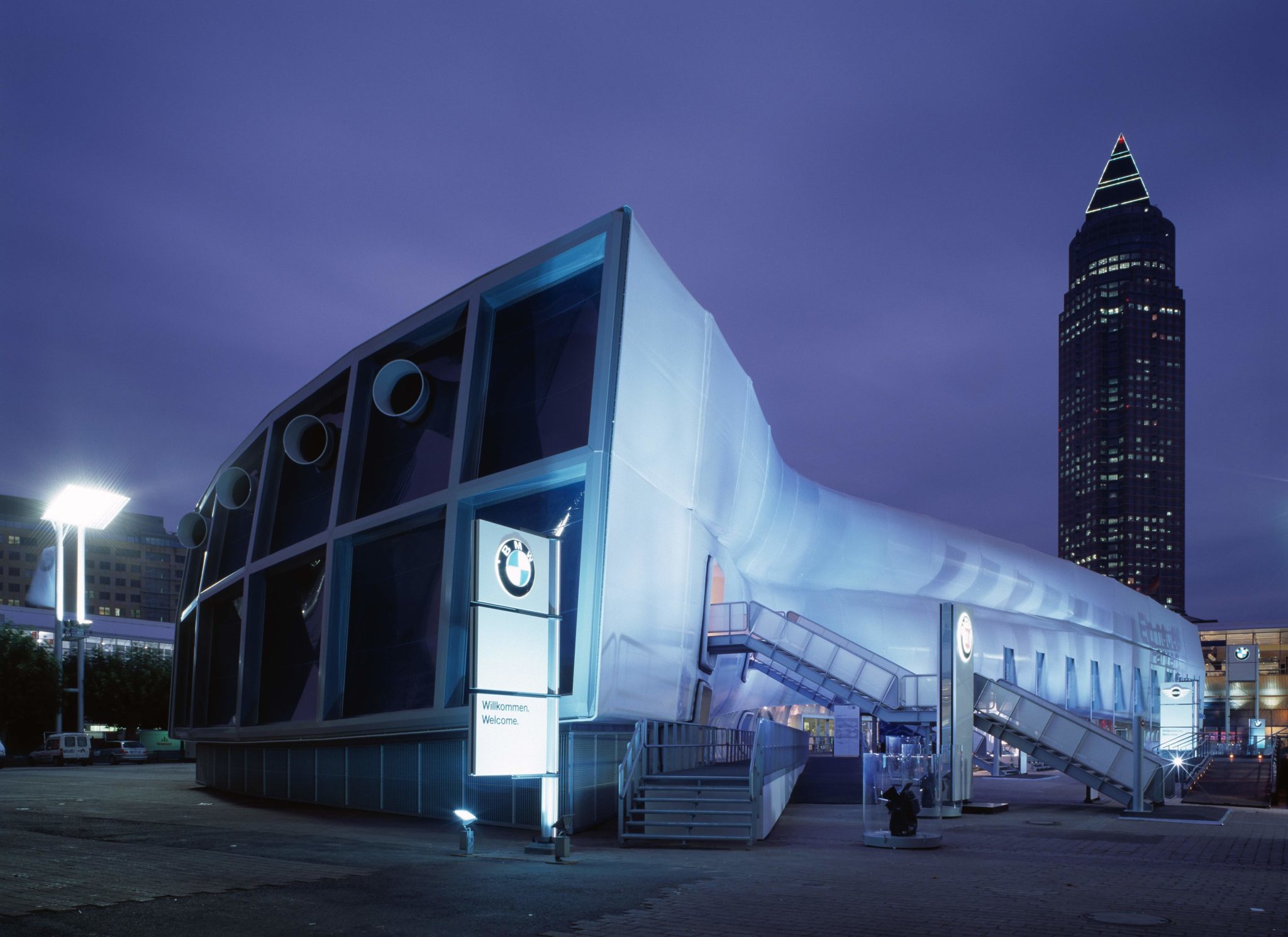 BMW Group IAA 2001 Dynaform